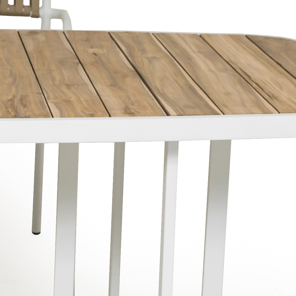 Outdoor Table in Aluminum and Teak