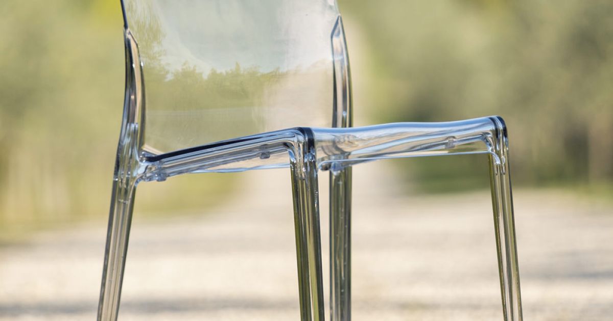4 Outdoor and Indoor Chairs in Polycarbonate