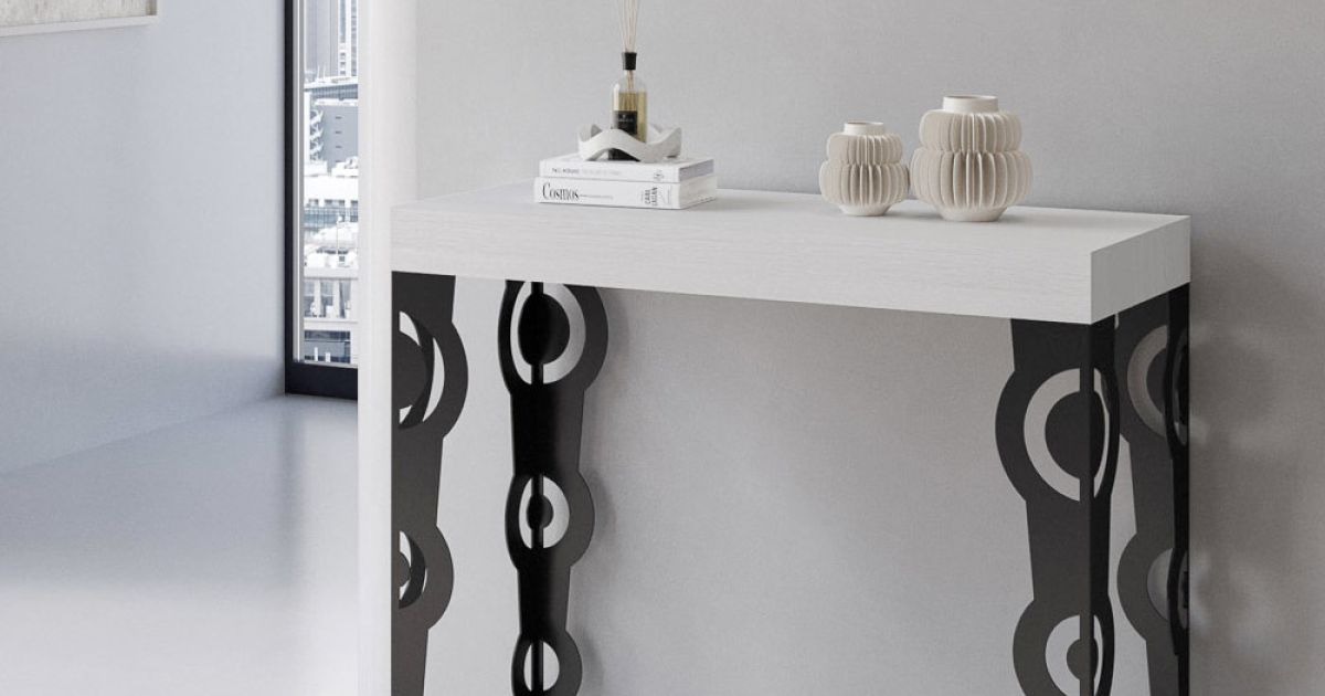 Extendable Console with Modern Iron Legs