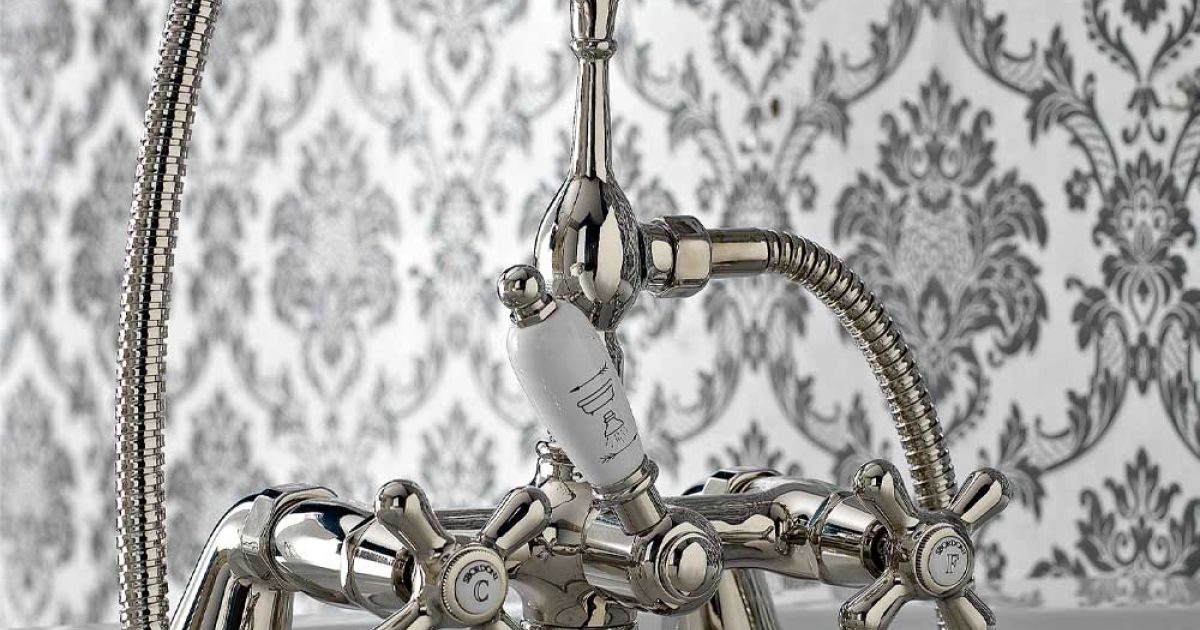Classic Italian Brass Bathtub Faucet with Shower Head