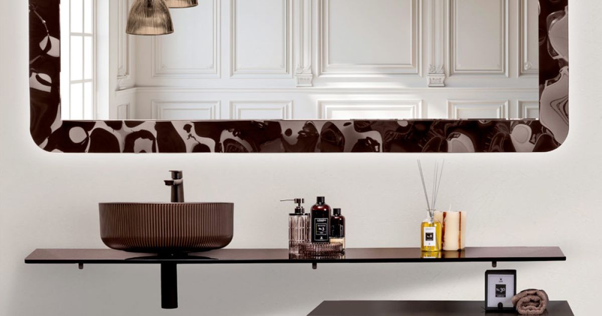 Curved Glass Mirror with "Liquid" Effect and Backlighting