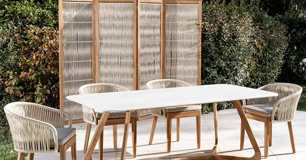 Table with wooden base and total white ceramic top