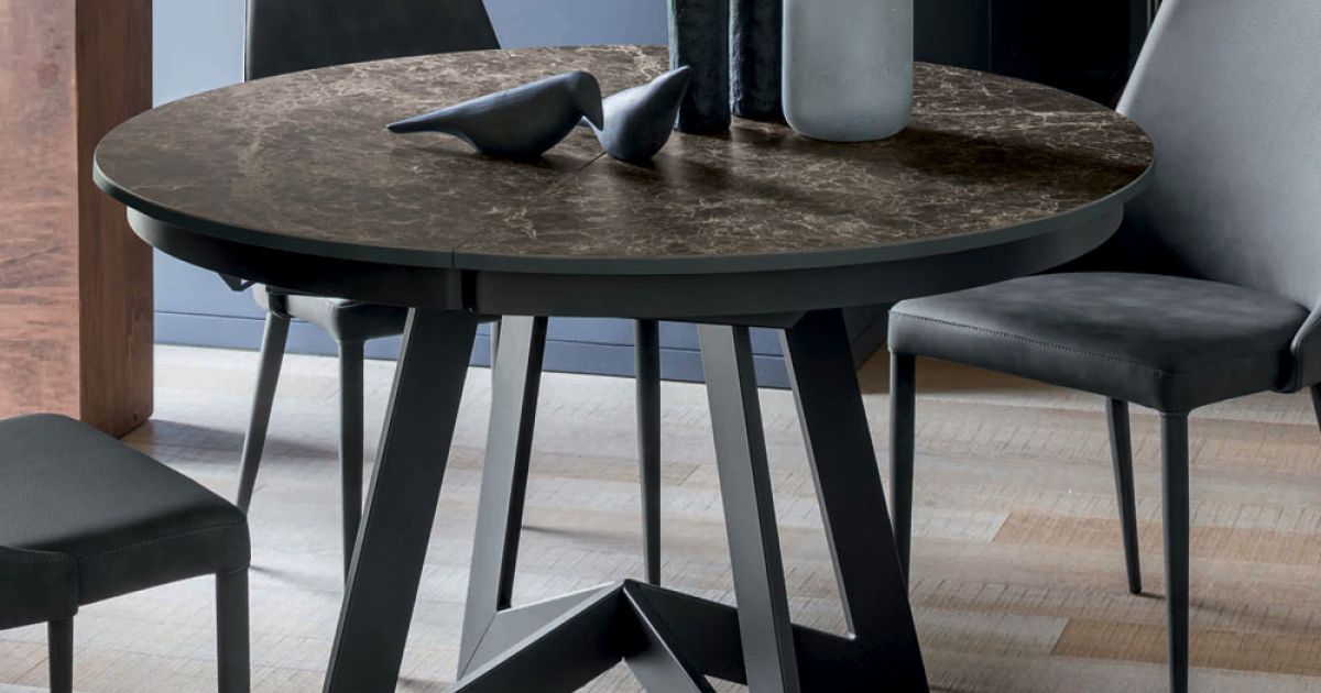 Extendable Round Dining Table in Ceramic and Metal